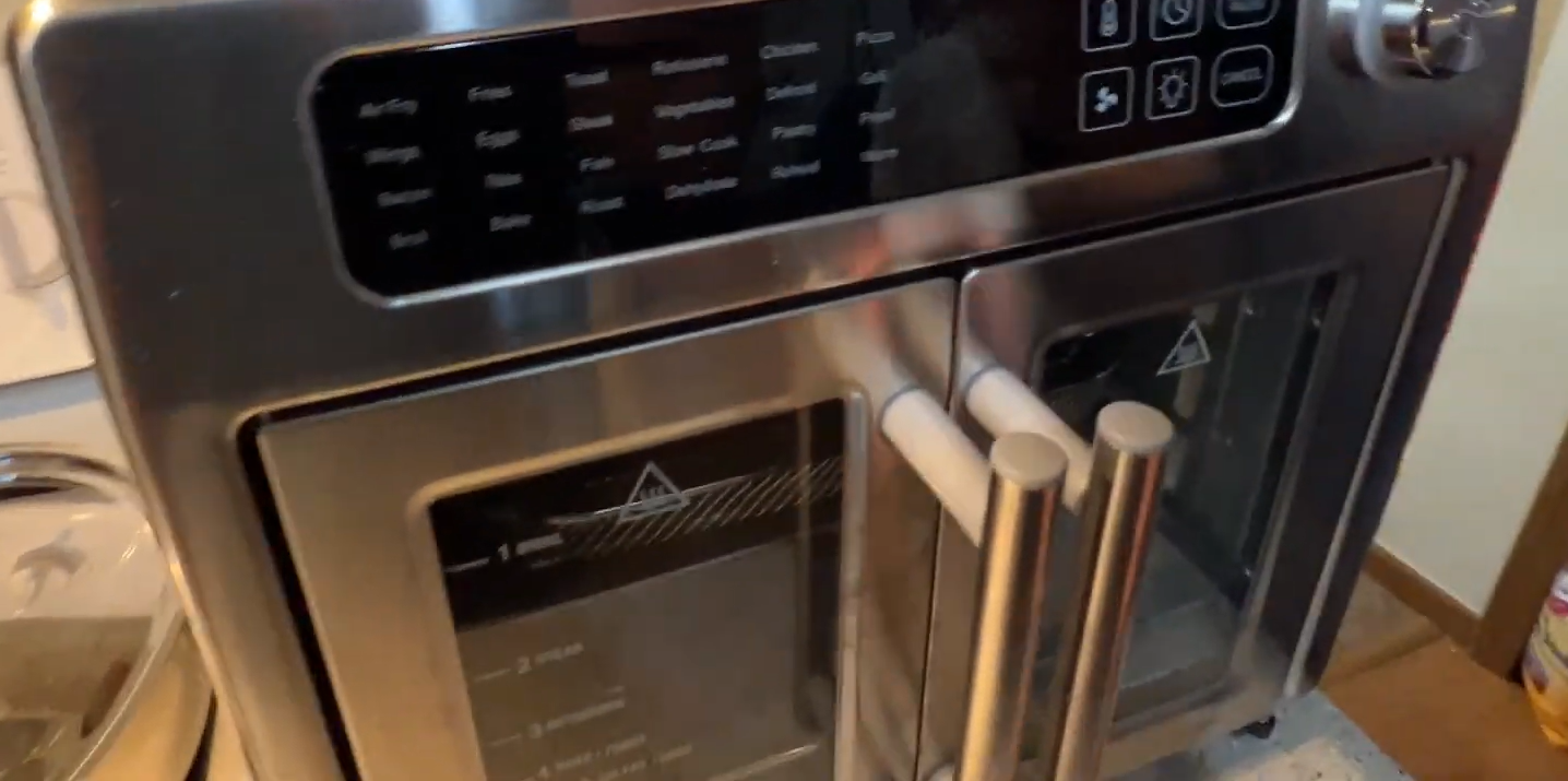 The 5 Best Extra Wide Toaster Ovens to Buy in 2025 – We Tried Them All ...